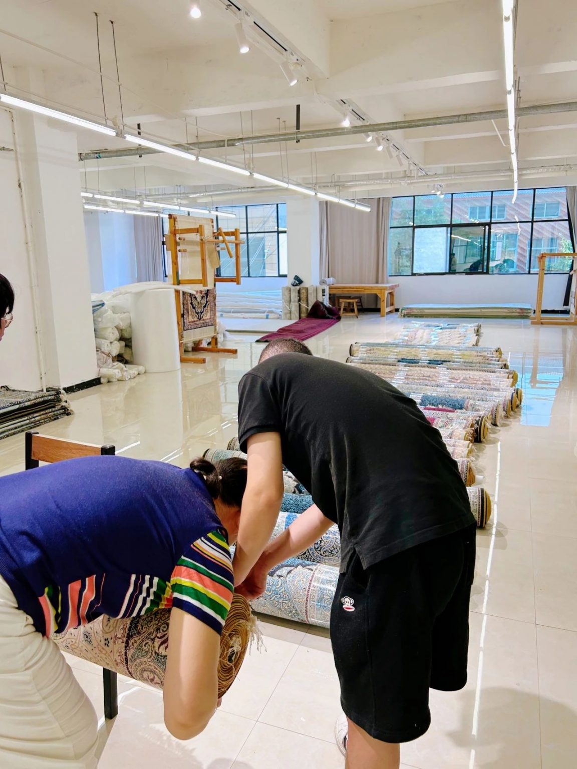 8,000 Square Feet Of Handmade Silk Carpets Delivered To Saudi Arabian ...