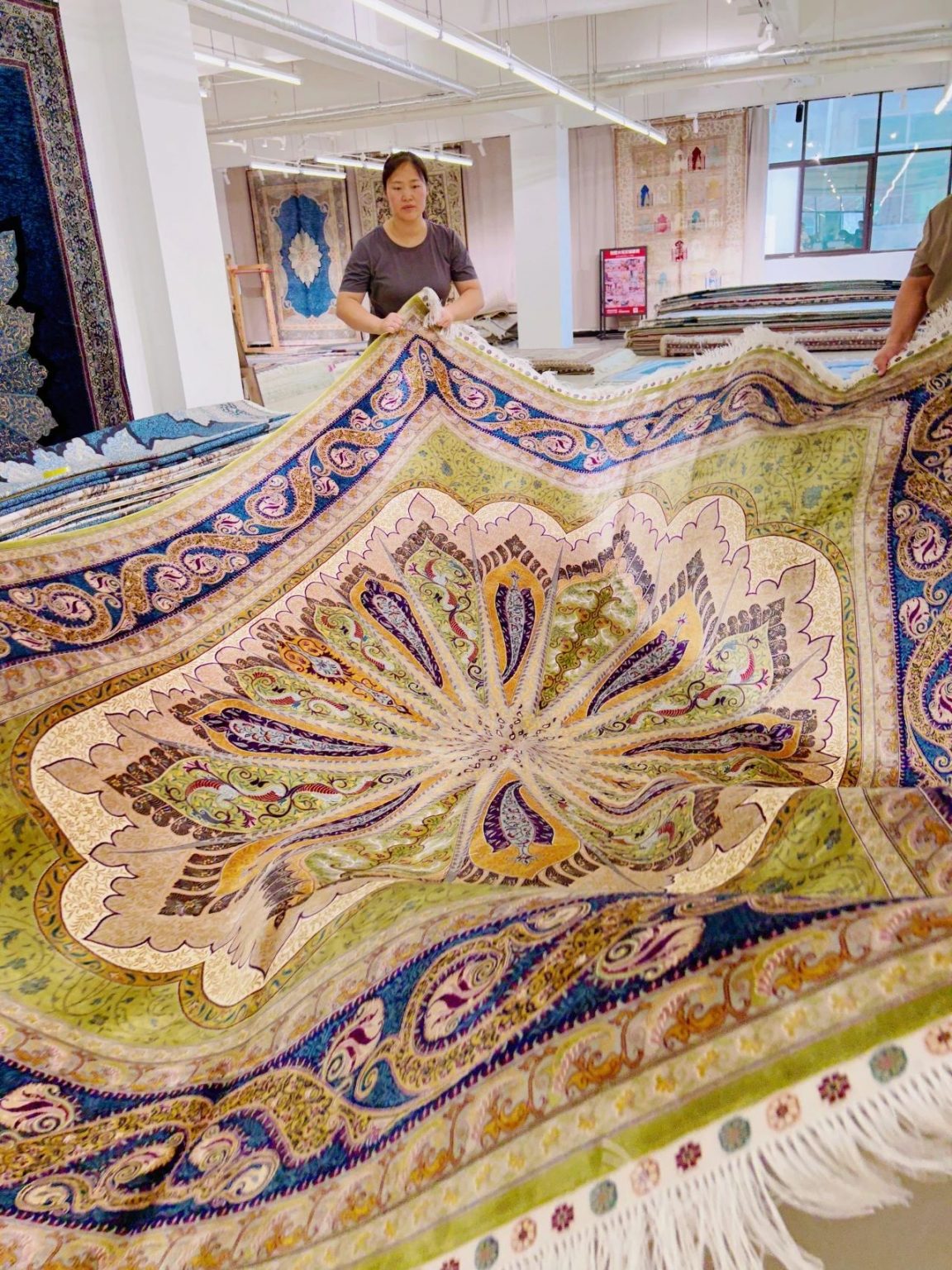 8,000 Square Feet Of Handmade Silk Carpets Delivered To Saudi Arabian ...